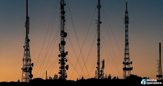 TIM vende mais de 6 mil torres de celular no Brasil